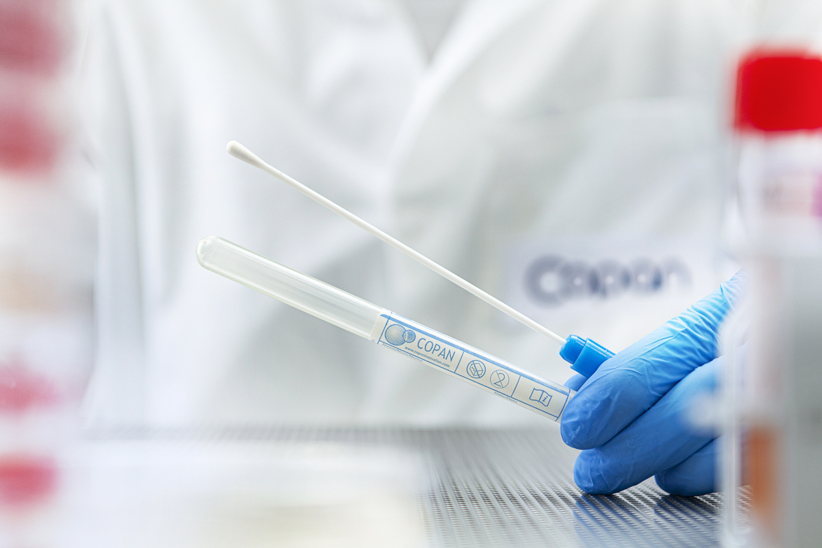 Flocked Swabs & Traditional Swabs | COPAN