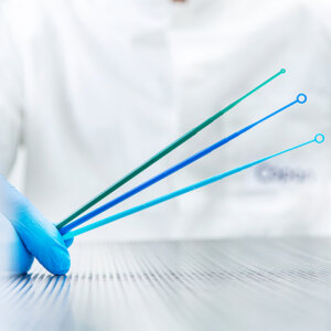 Plastic Inoculating Loops, Needles & Spreaders | COPAN